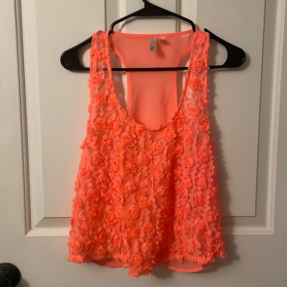 Tops | Cute Flower Tank | Poshmark